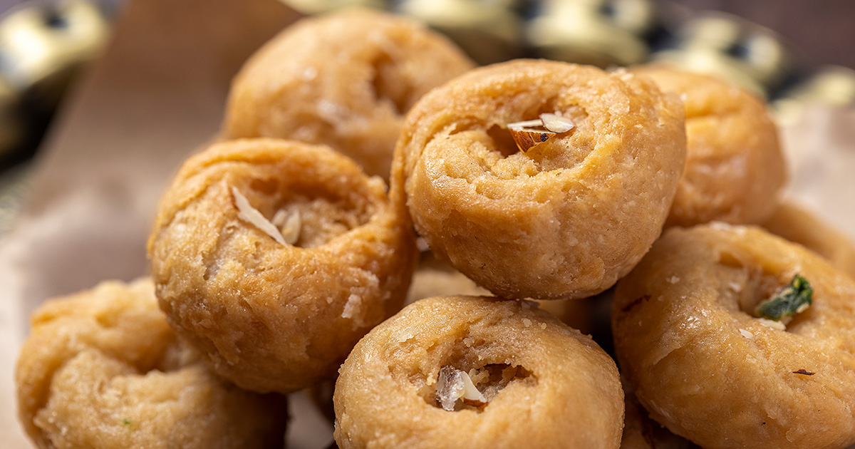 Wish to Try Something Unique? Here are the Best Street Foods in Patna ...