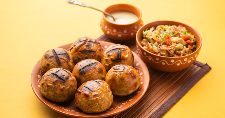 Wish to Try Something Unique? Here are the Best Street Foods in Patna ...