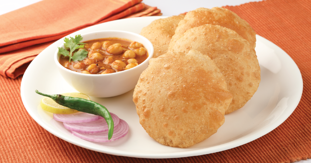 Try These Famous Street Foods in Dehradun Amidst Its Natural Beauty ...