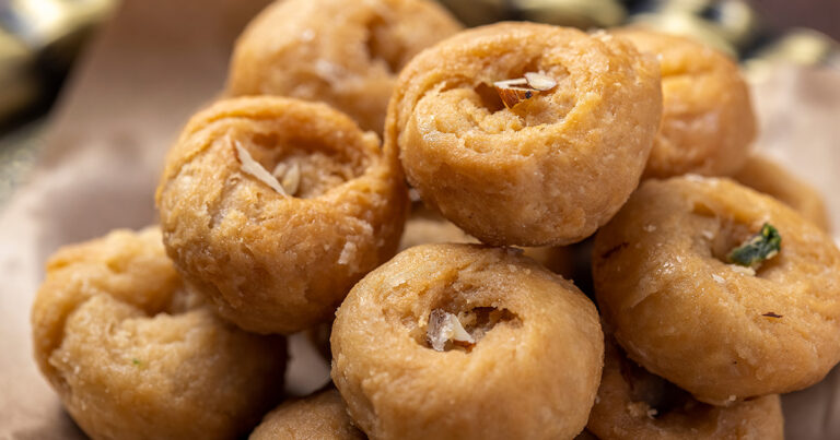 Savour the City: Must Try Bihar Traditional Food for Every Foodie ...