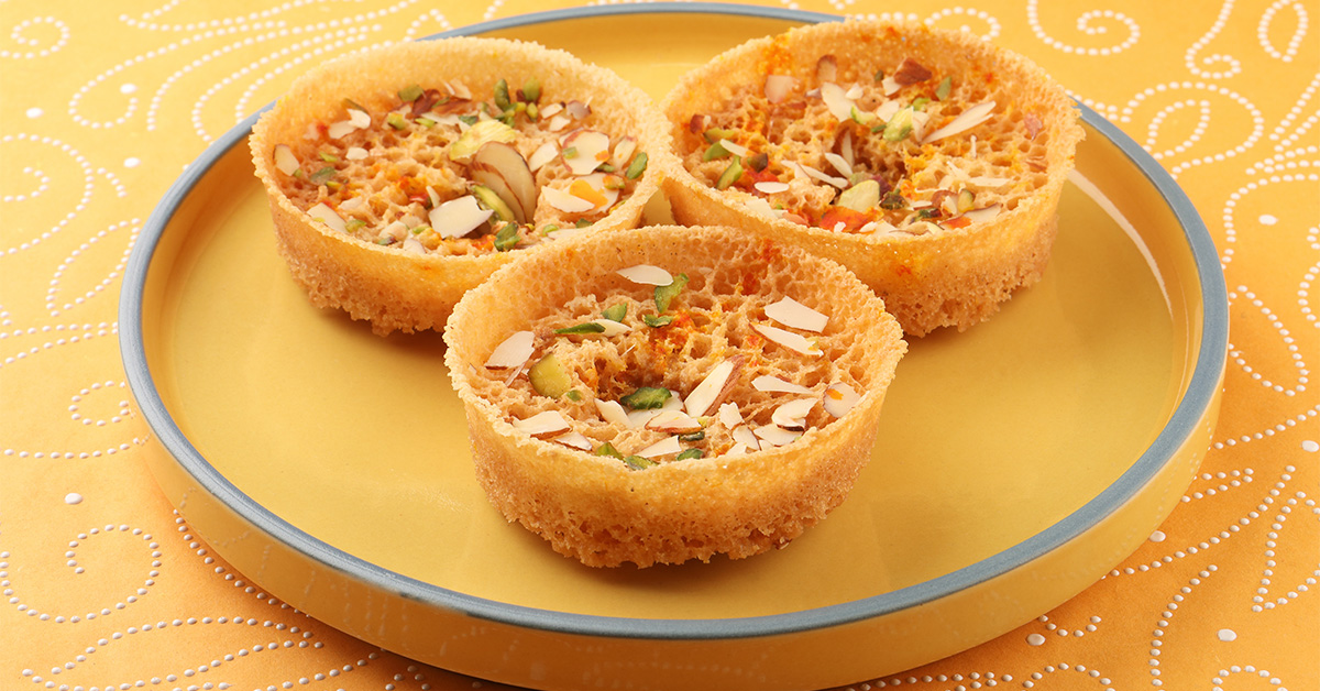 8 Indian Sweet Types: The Colorful Array of Sweet Varieties - Swiggy ...