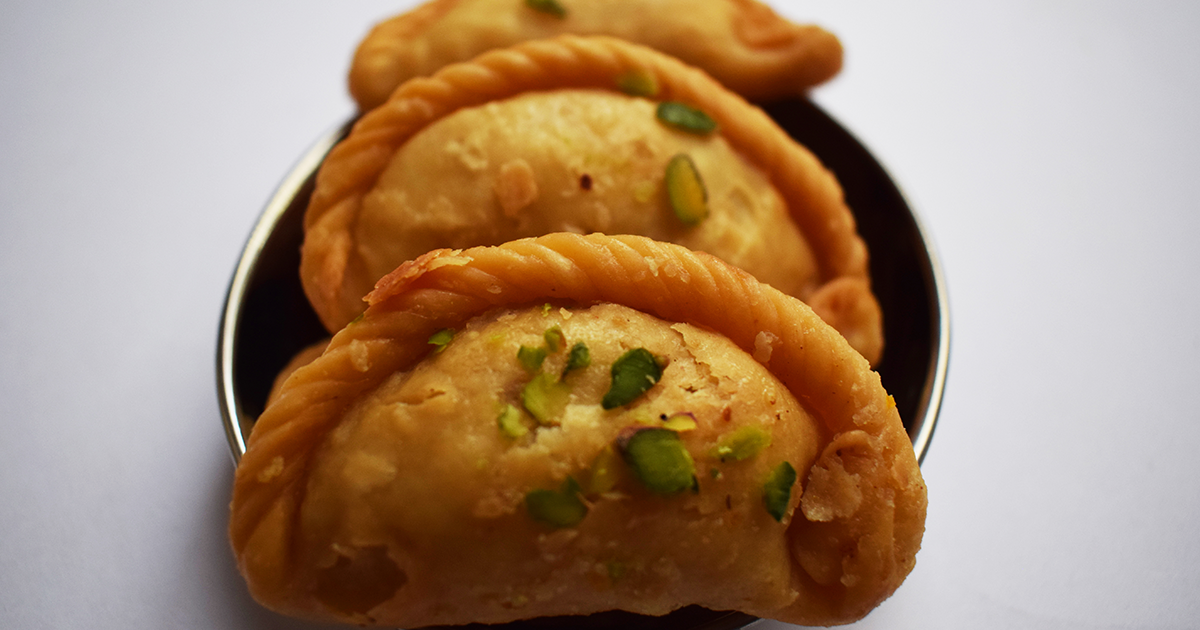 Jamnagar's Famous Foods: A Guide to Traditional Delicacies - Swiggy Diaries
