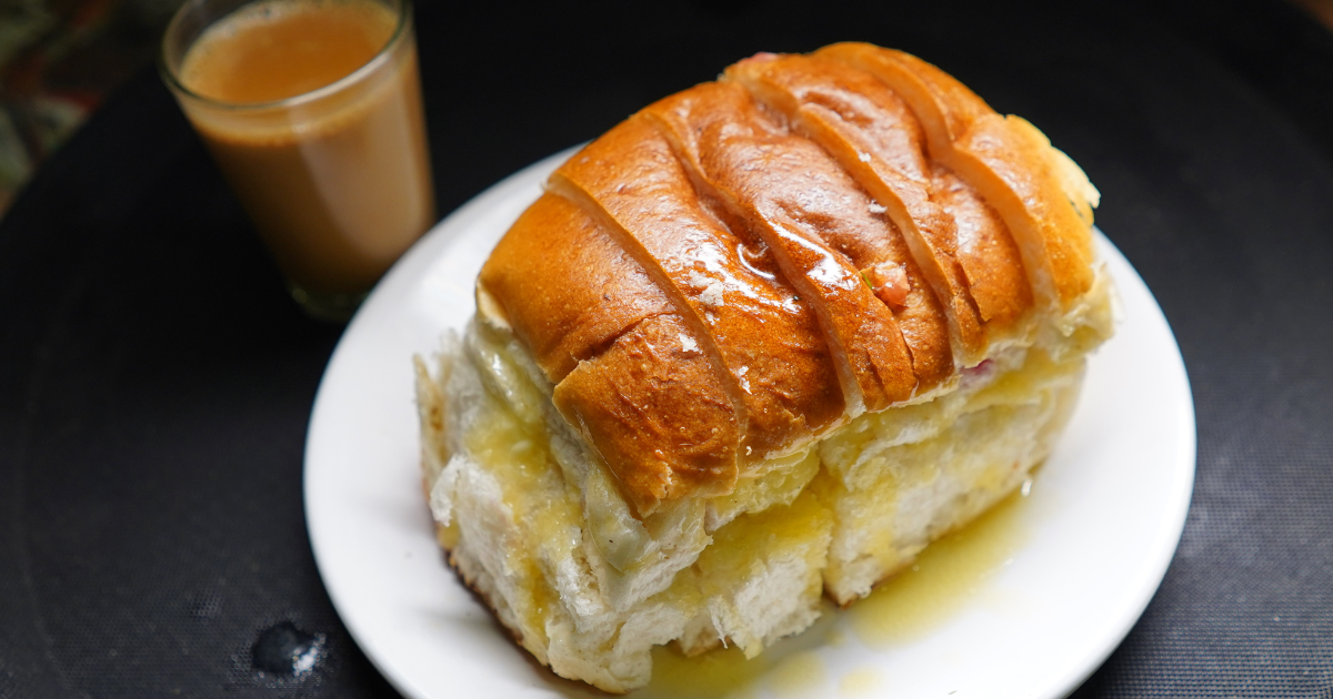 Top 10 Best Breakfasts in Mumbai You Must Try - Swiggy Diaries