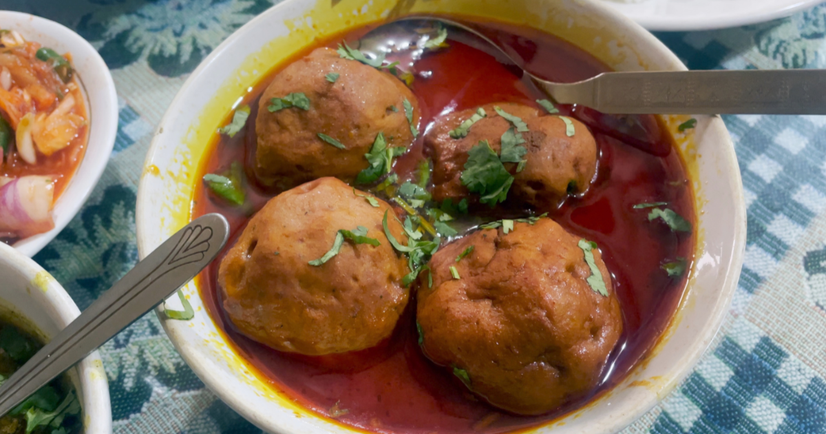 Exploring Kashmiri Cuisine: A Taste of the Valley - Swiggy Diaries