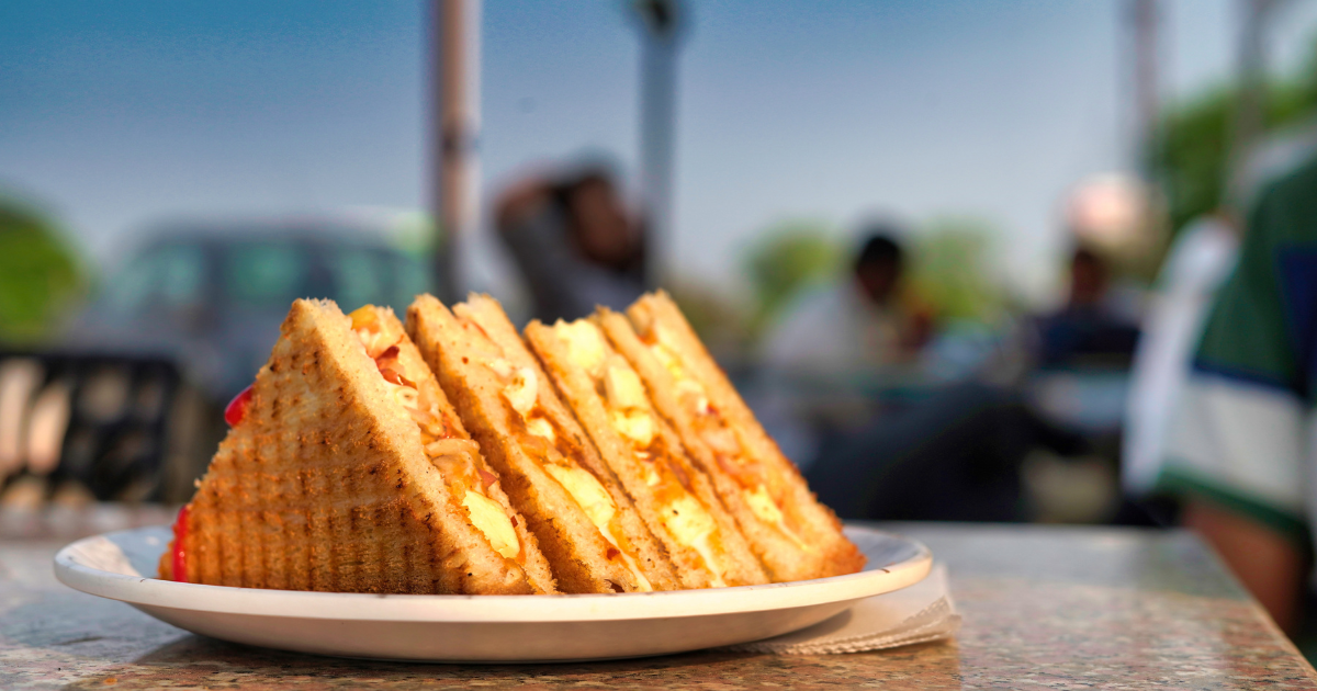 Top Snacks for Train Travel: Delicious Options to Enjoy - Swiggy Diaries