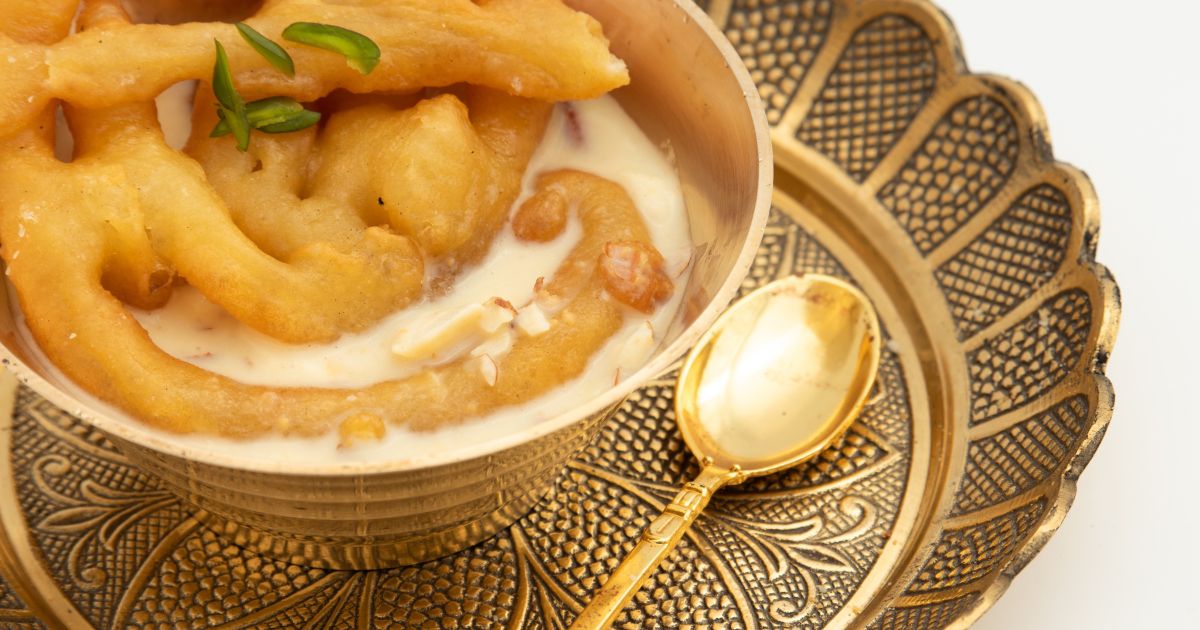 Savour the Spice: Exploring North Indian Street Food Dishes - Swiggy ...