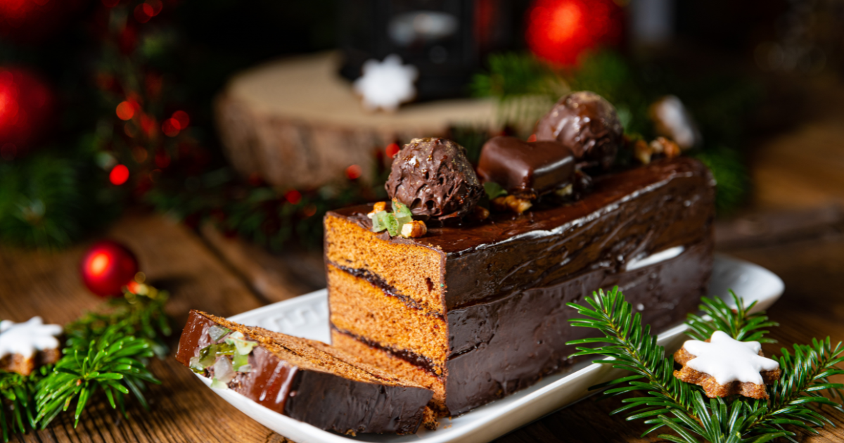 7 Best Cakes for Christmas To Lighten Up Your Party - Swiggy Diaries
