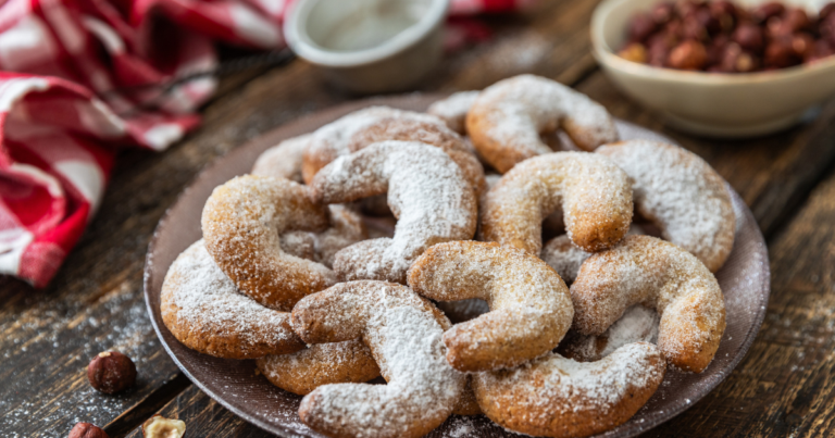 Croissant Origin: The Story Behind a Buttery Classic - Swiggy Diaries